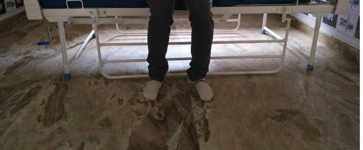 P.M.P.S. ® Low Height Fowler Medical Bed 2 -Function Head & Knee Rest ...