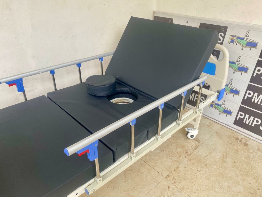 P.M.P.S.® Fowler Commode/Toilet Hospital Bed -2 Manual Functions (Head ...